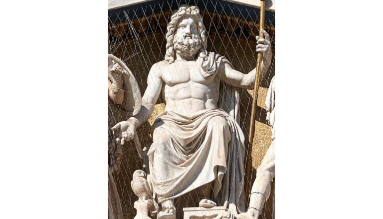 Did Zeus Ever Die? - Myth-Busting The Immortal God!